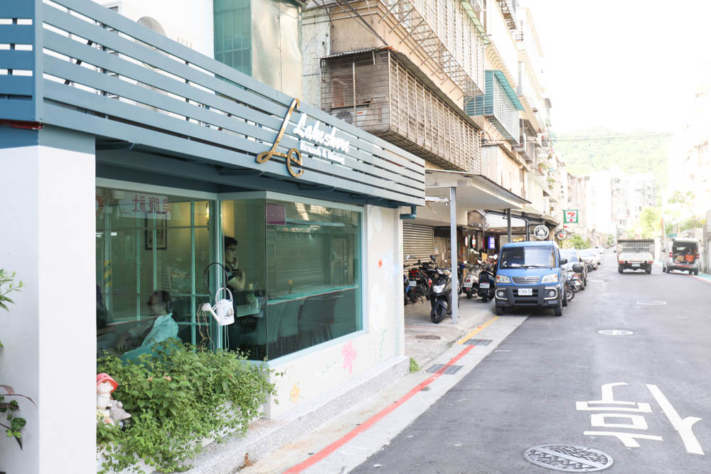 台北內湖美食｜Le lakeshore brunch & dinner。絕美歐風網美餐廳、寵物友善餐廳、早午餐、大湖山莊內 – 洛基小聿媽