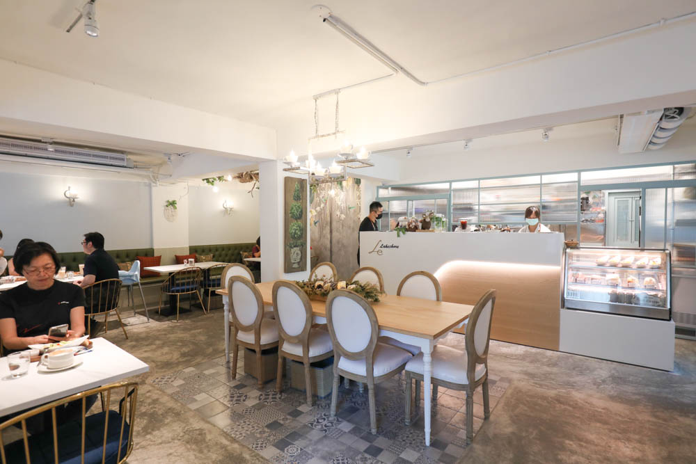 台北內湖美食｜Le lakeshore brunch & dinner。絕美歐風網美餐廳、寵物友善餐廳、早午餐、大湖山莊內 – 洛基小聿媽