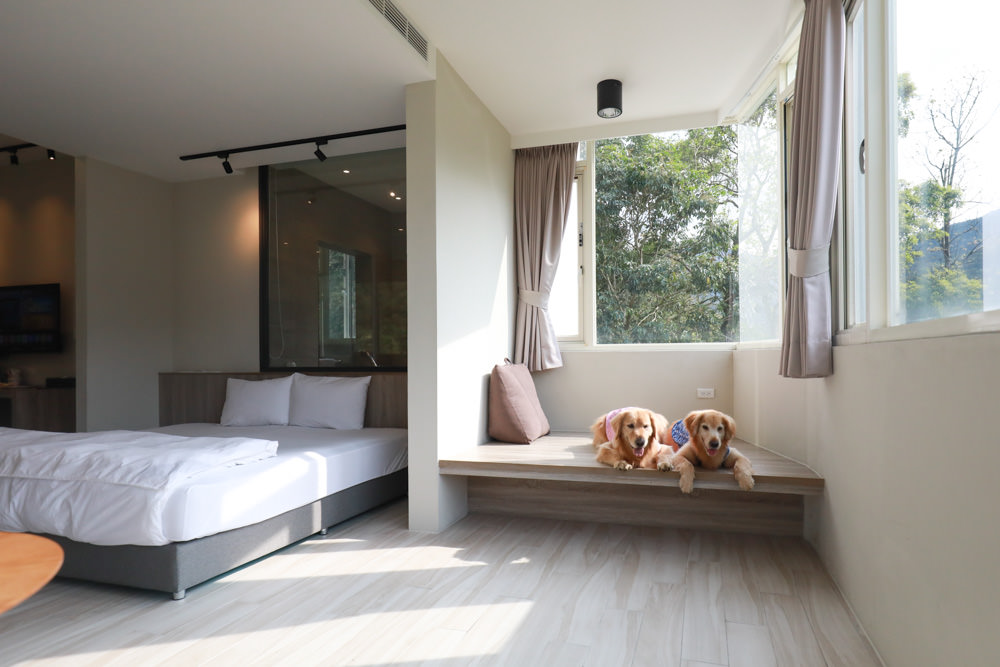 新北烏來溫泉住宿｜烏來足立司拉Sla Ulay溫泉會館、梯田溫泉背包客旅店、寵物友善飯店民宿、房間私人湯屋 – 洛基小聿媽