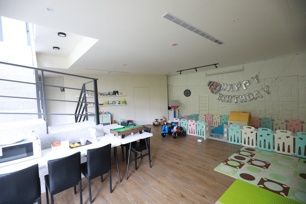 新北烏來溫泉住宿｜烏來足立司拉Sla Ulay溫泉會館、梯田溫泉背包客旅店、寵物友善飯店民宿、房間私人湯屋 – 洛基小聿媽