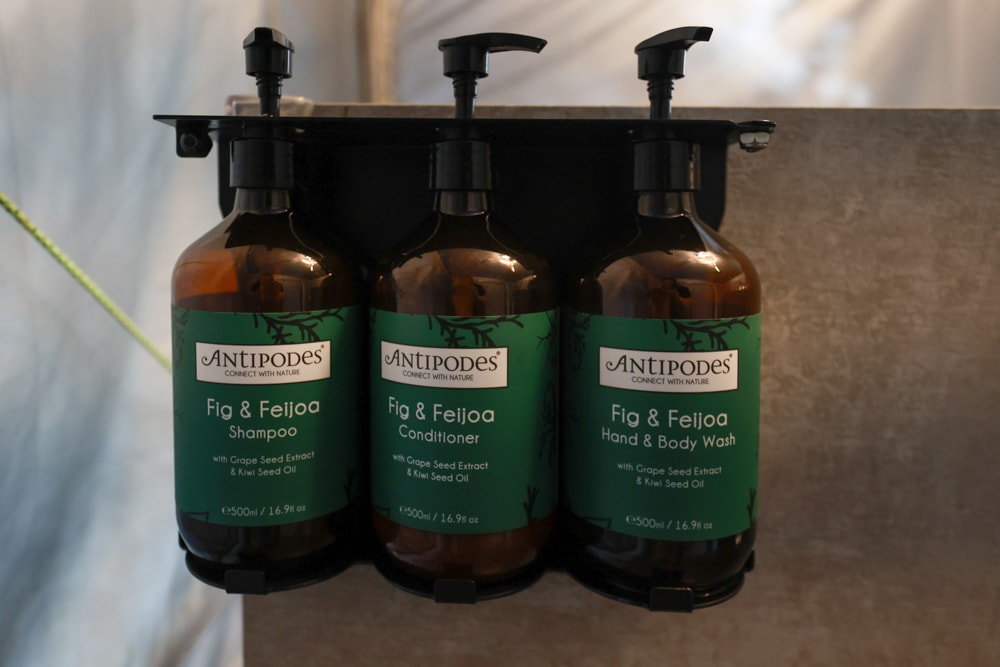 LAPOPO 拉波波村｜基隆豪華露營。一泊三食免裝備、獨立衛浴＋峽谷生態導覽＋寵物友善露營 – 洛基小聿媽